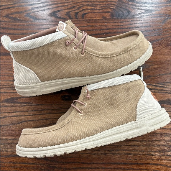 Hey Dude | Shoes | Hey Dude Wally Mid Boots Tan Canvas Mens Shoes 2 ...